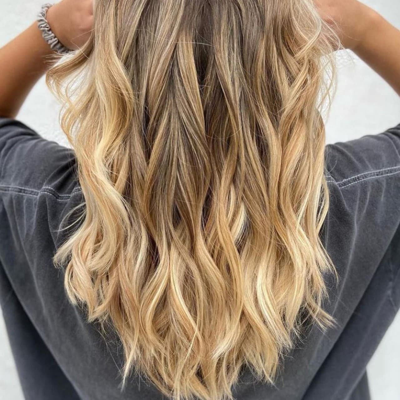 IGK Beach Club Volume Texture Spray | Hamilton Place