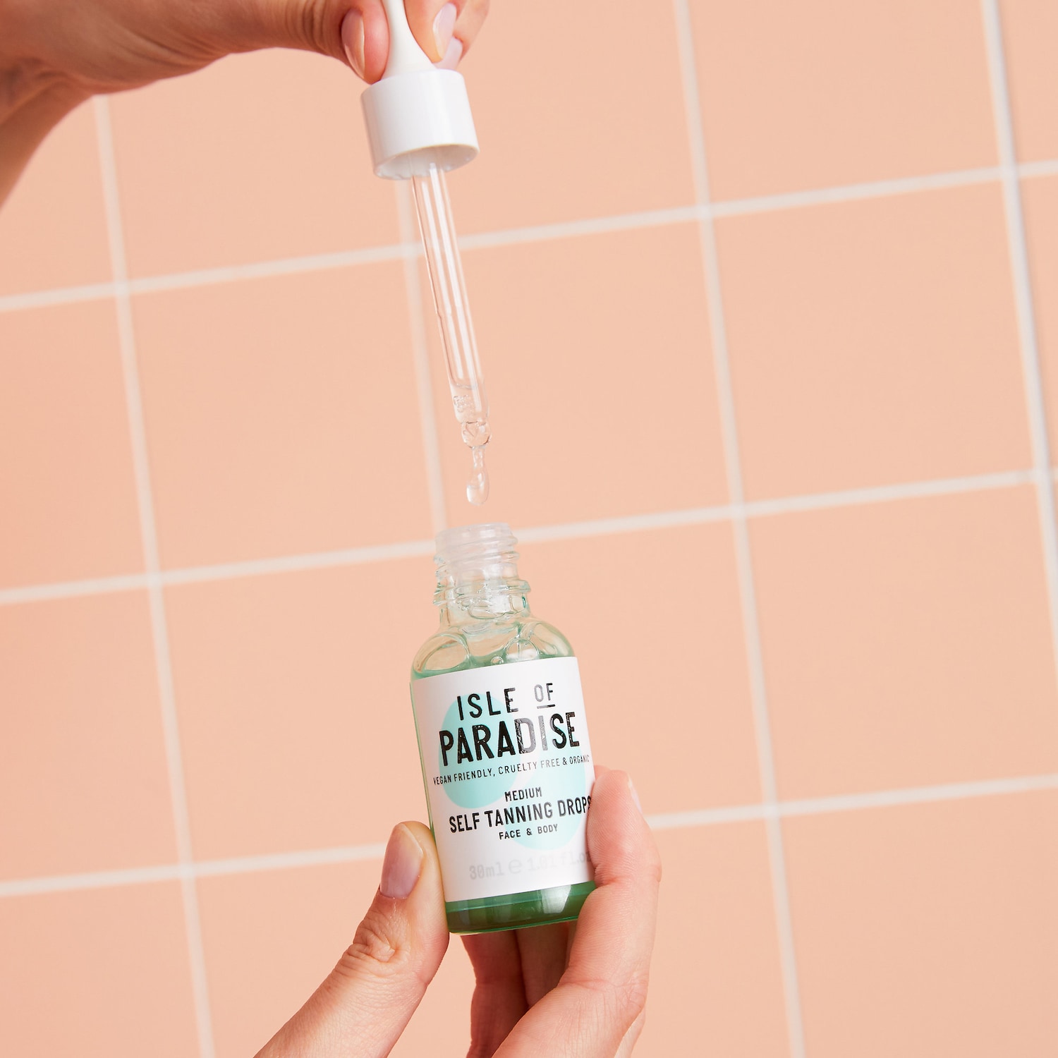 Isle of Paradise Own Your Glow Kit | Mall of America®