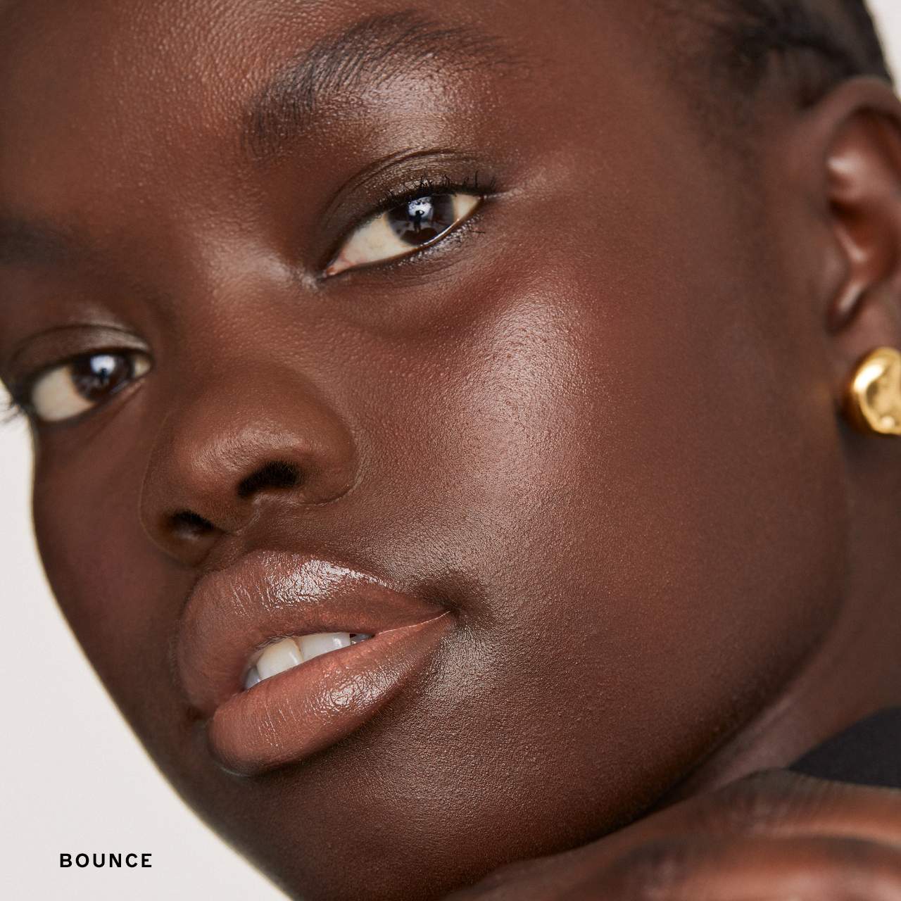 MERIT Day Glow Dewy Highlighting Balm | Hamilton Place