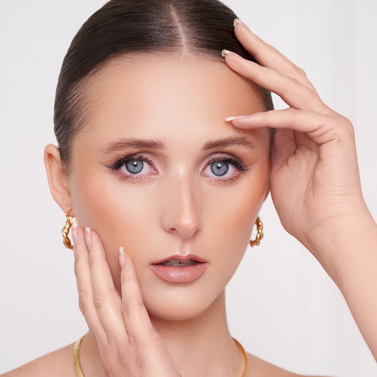 Dominique Cosmetics The Essential Eye Shadow Palette International Shipping